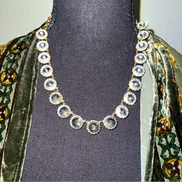 J. Crew | Jewelry | Jcrew Venus Flytrap Crystal Gold Tone Necklace ...